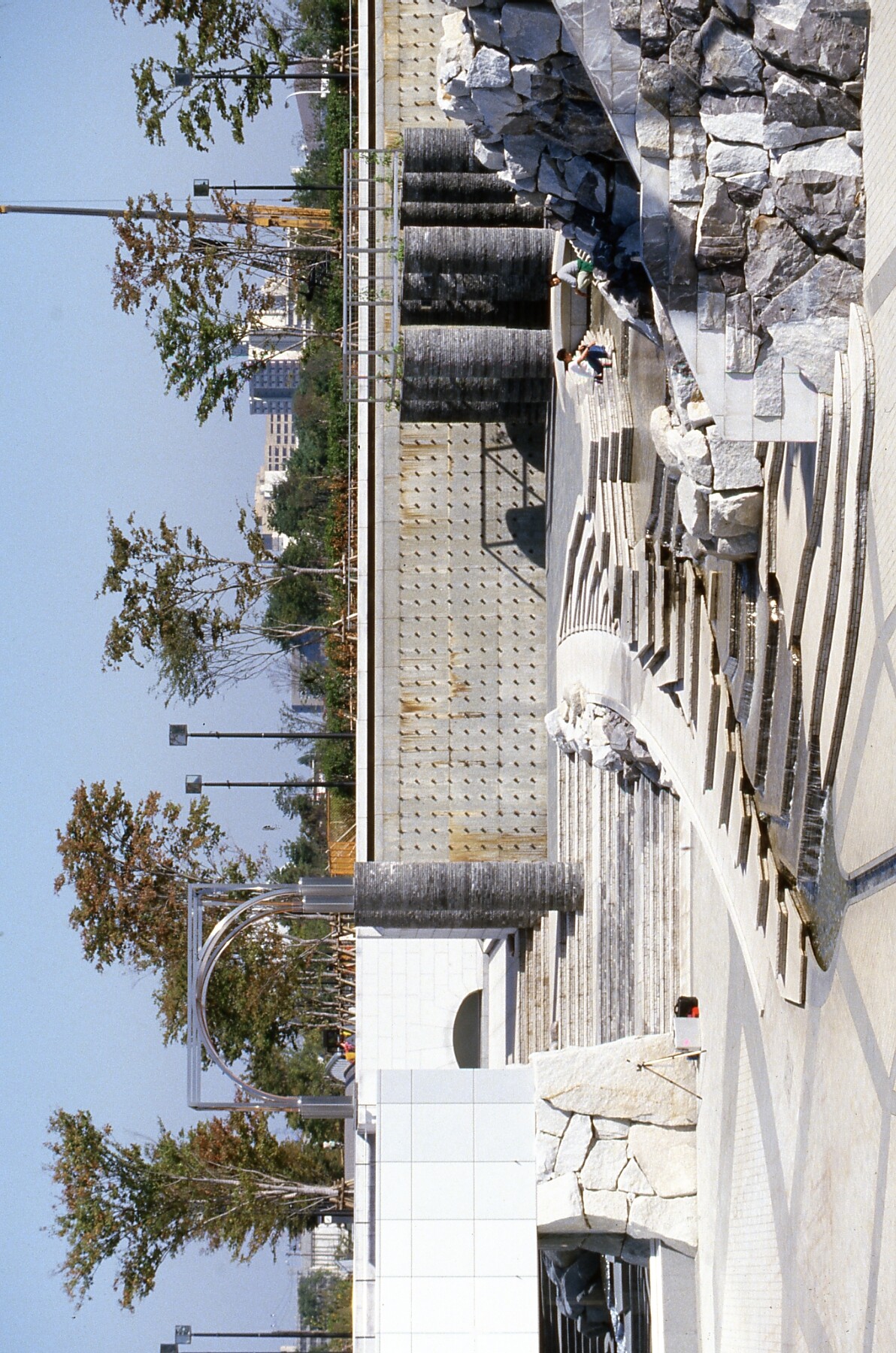 Tokyo Center Building (東京センタービル)
